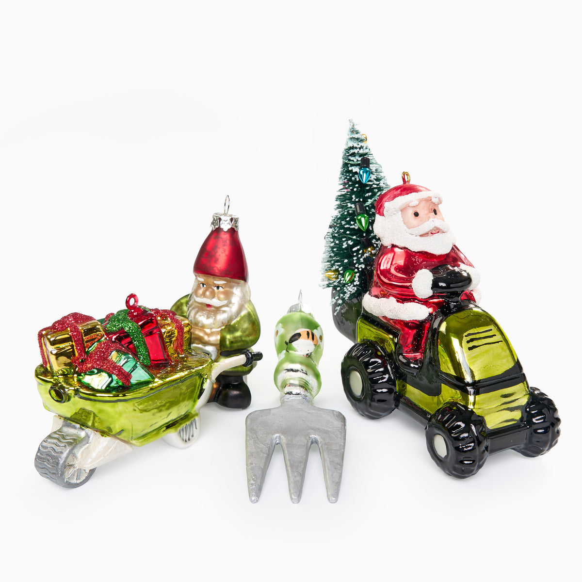 Santa on a Lawn Mower Christmas Bauble – V&A Dundee Shop